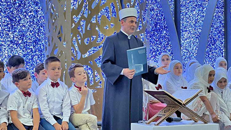 Imam Benjamin Idriz: „Ein Brückenbauer zu allen“ – Islamische Zeitung